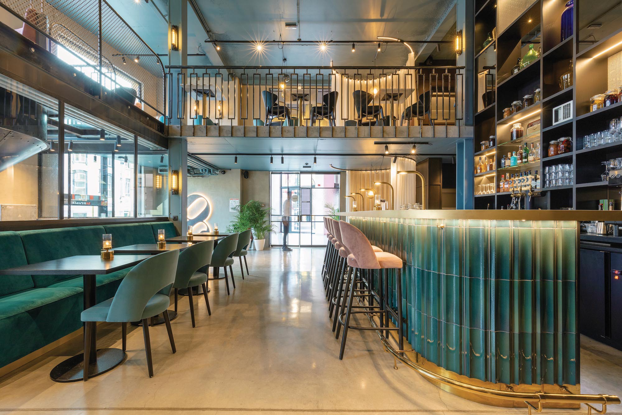 Octave Antwerpen | Polycaro